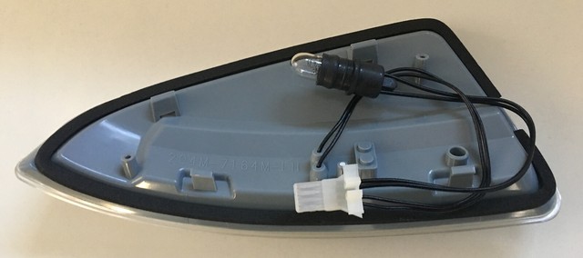 MERCEDES BENZ Ml W164 Wing Mirror Indicator Left A1649061300 for sale ...