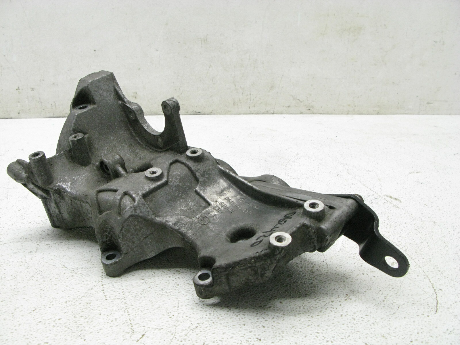 05-08 AUDI B7 A4 SEDAN WAGON 2.0T QUATTRO ENGINE ACCESSORY BRACKET OEM ...