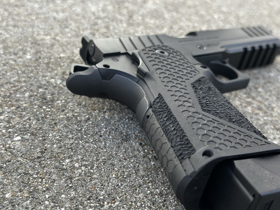 2011 Style STI Double Stack CarbonKevlar grip MJD Stippled | eBay