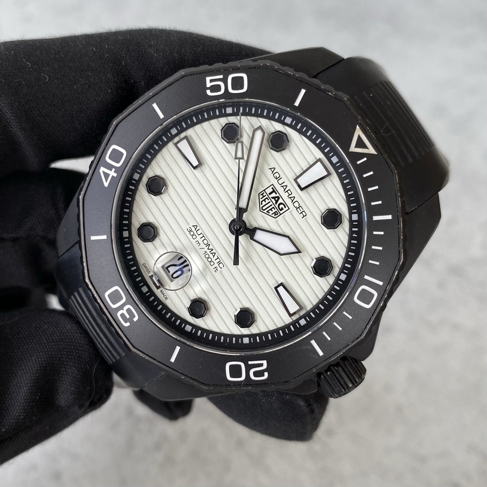 Tag Heuer Aquaracer Night Diver WBP201D Automatic Luminous Dial Watch ...