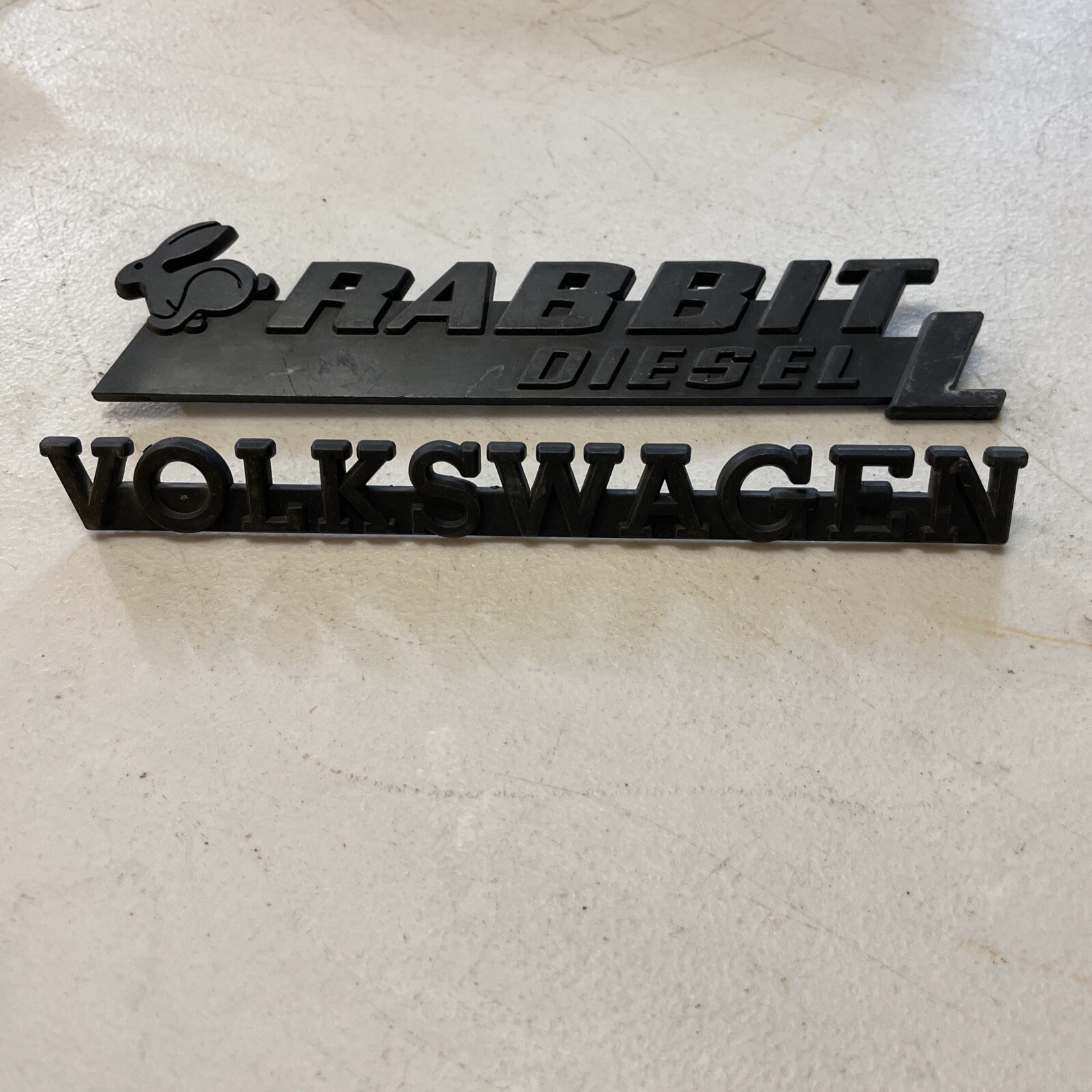 RARE VW Volkswagen Mk1 Golf Rabbit L Fuel Injection Rear Hatch Emblem ...