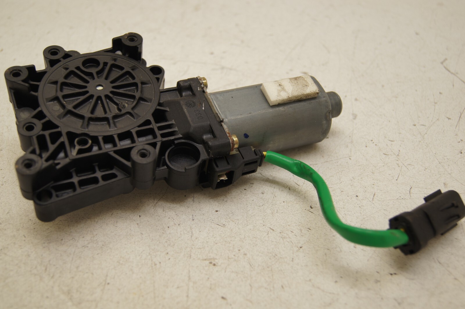 2002 Jeep Grand Cherokee - BOSCH - Window Motor 904 FPG 12V 6004PA1067 ...