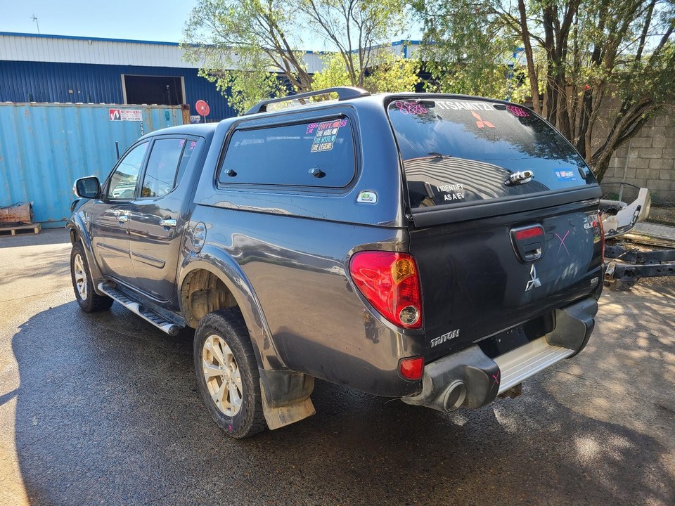 MITSUBISHI TRITON GEAR STICK/SHIFTER TRANSFER SHIFTER, AUTO T/M TYPE ...