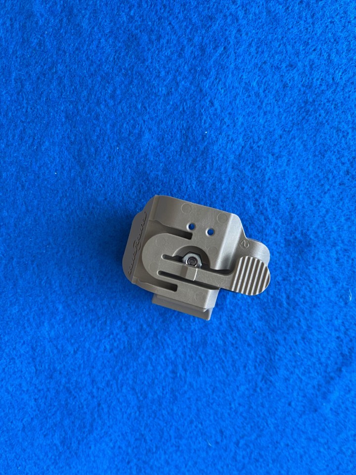 NEW SUREFIRE‎ ADPT-HL1-OC Rail Mount adapter - for the HL1 helmet ...