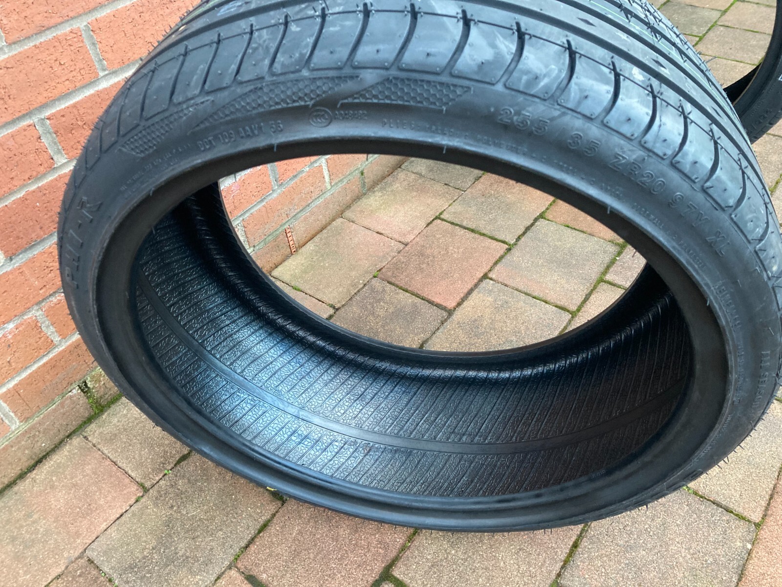 2 x 255/35ZR20 97Y ACCELERA TYRES 255 35 20 EXTRA LOAD 255/35R20 97Y ...