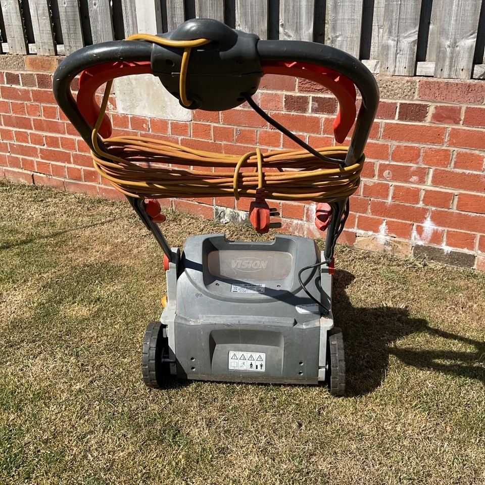 Flymo lawn rake compact 3400, VGC, fully working order 750 W cutting ...