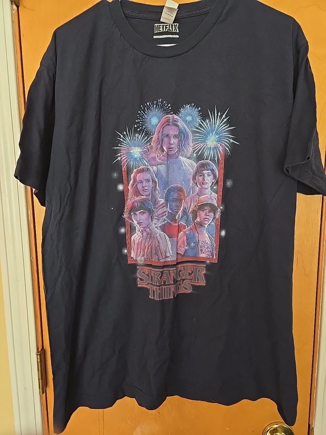 VINTAGE STRANGER THINGS NETFLIX 2020 LOGO MEN'S XL BL… - Gem