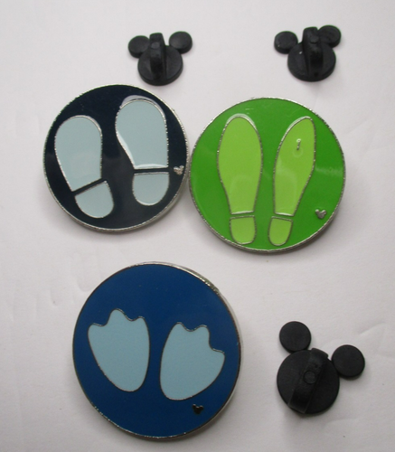 Disney Footprints Pin Set Donald Duck Mickey Mouse and Goofy Feet Lot 3 ...