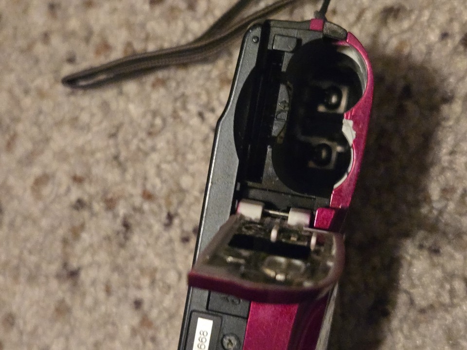 Nikon Coolpix L22 12.0 MP 3.6x Optical Zoom Compact Digital Camera ...