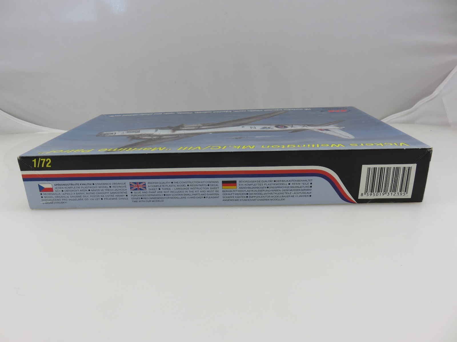 MPM Vickers Wellington Mk.IC/VIII 1/72 Scale Model Kit No. 72540 ...