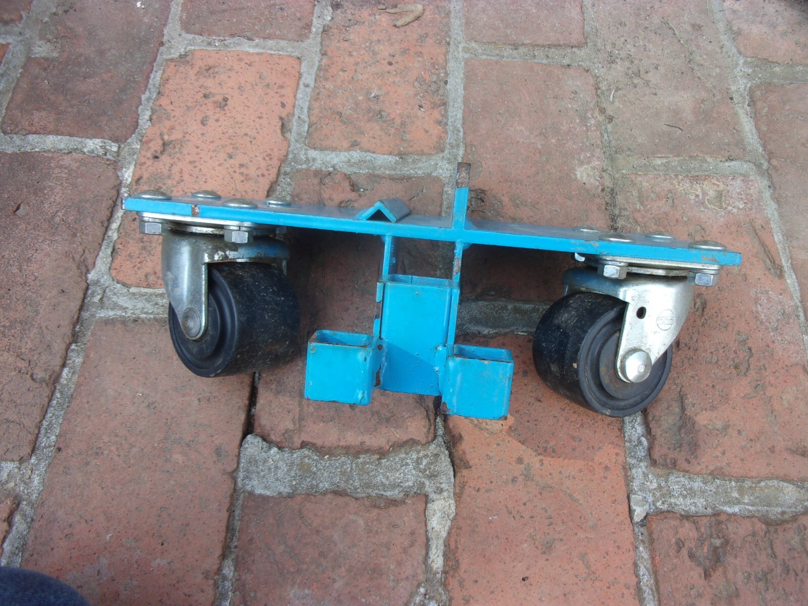 Blue Streak Gondola Train Moving System Shelving Rack Gliding Speed ...