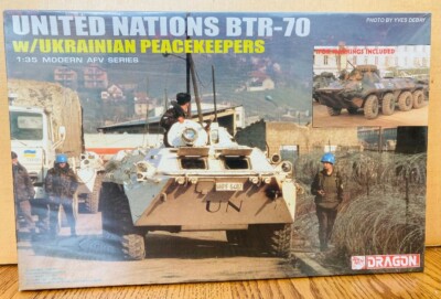 Dragon UN BTR-70 Armored Personnel Carrier w/ Ukranian Peacekeepers Kit ...