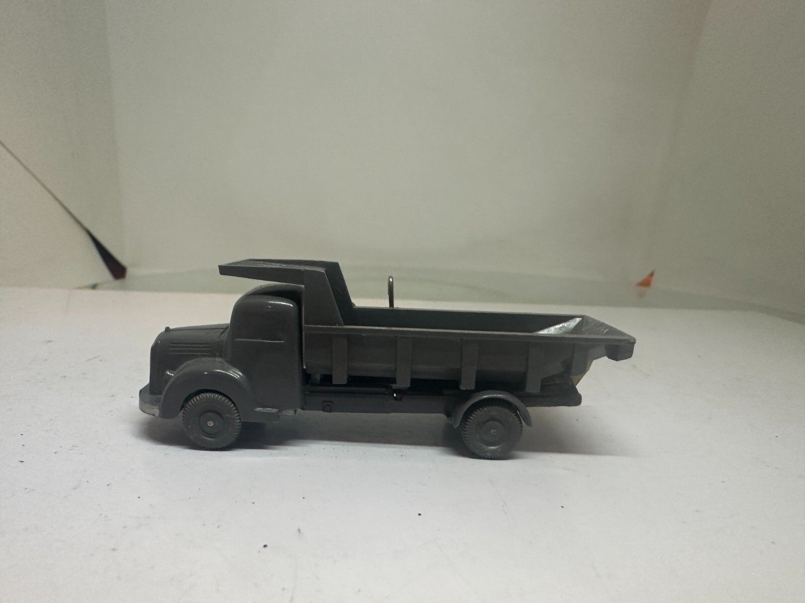Wiking HO Scale Model Vehicles 1:87 Tip truck - grey | eBay Australia