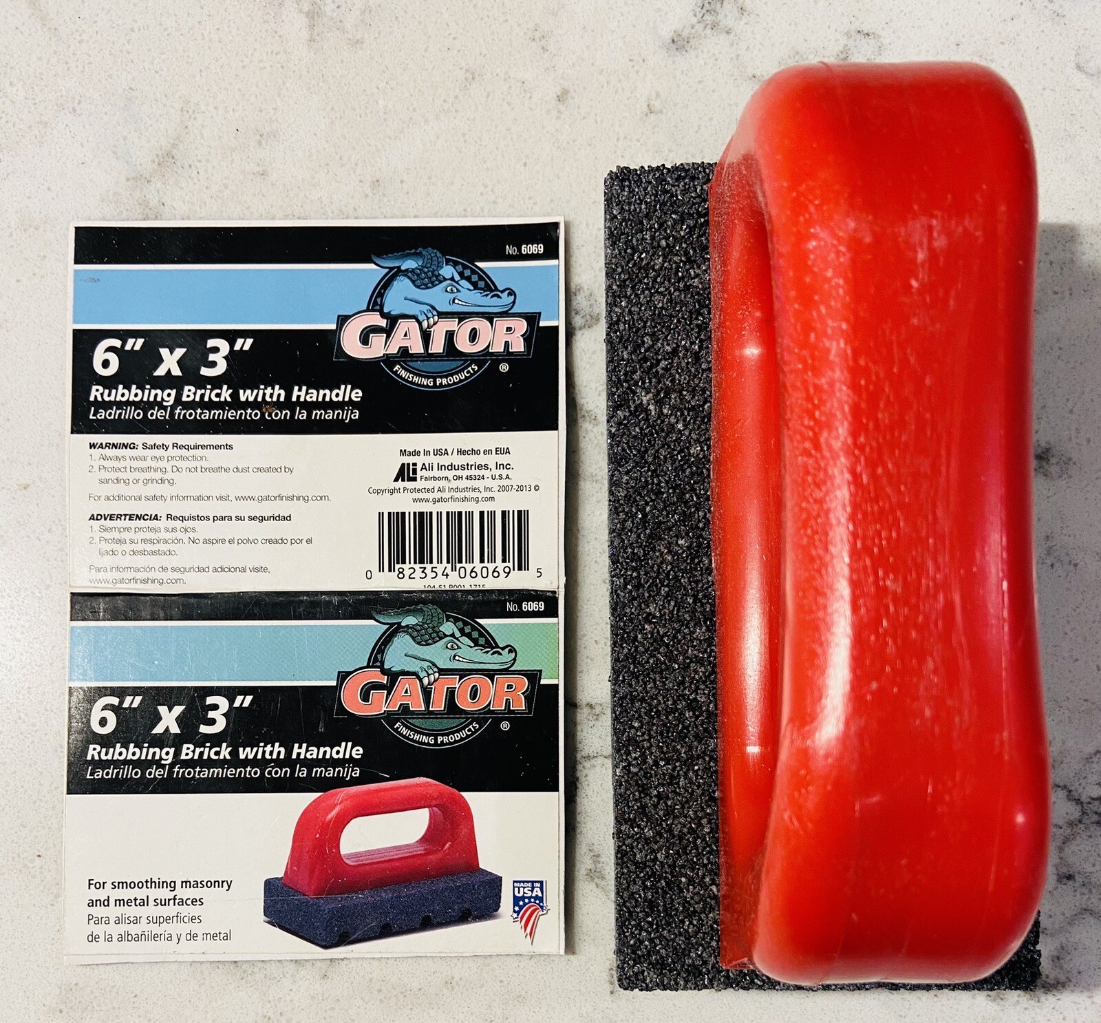 Gator 6069 24 Grit Silicon Carbide Rubbing Brick 6 x 3 in. with Handle ...