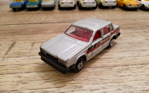 Volvo 760 gle 2 majorette hot wheels matchbox norev made in France 1/64 ...