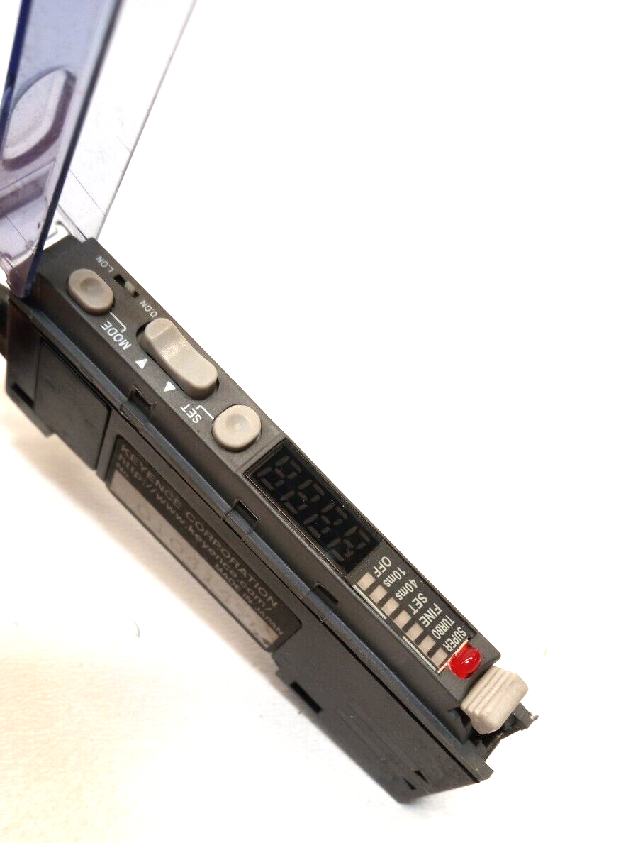 2x KEYENCE FS-V11P Lichtleitersensor Lichtleiter Sensor Verstärker ...