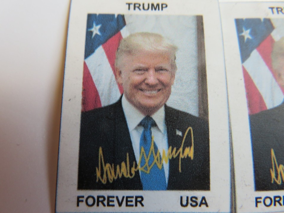 DONALD TRUMP - FOREVER USA STAMP (NO POSTAGE VALUE) FOR AMUSEMENT ONLY ...