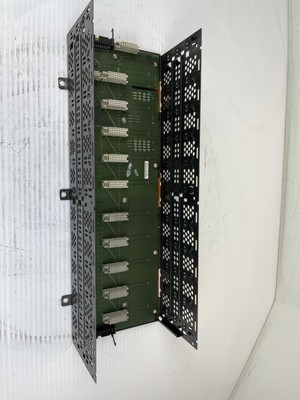 Card Based (VXI/PXI/PCI) - Chassis