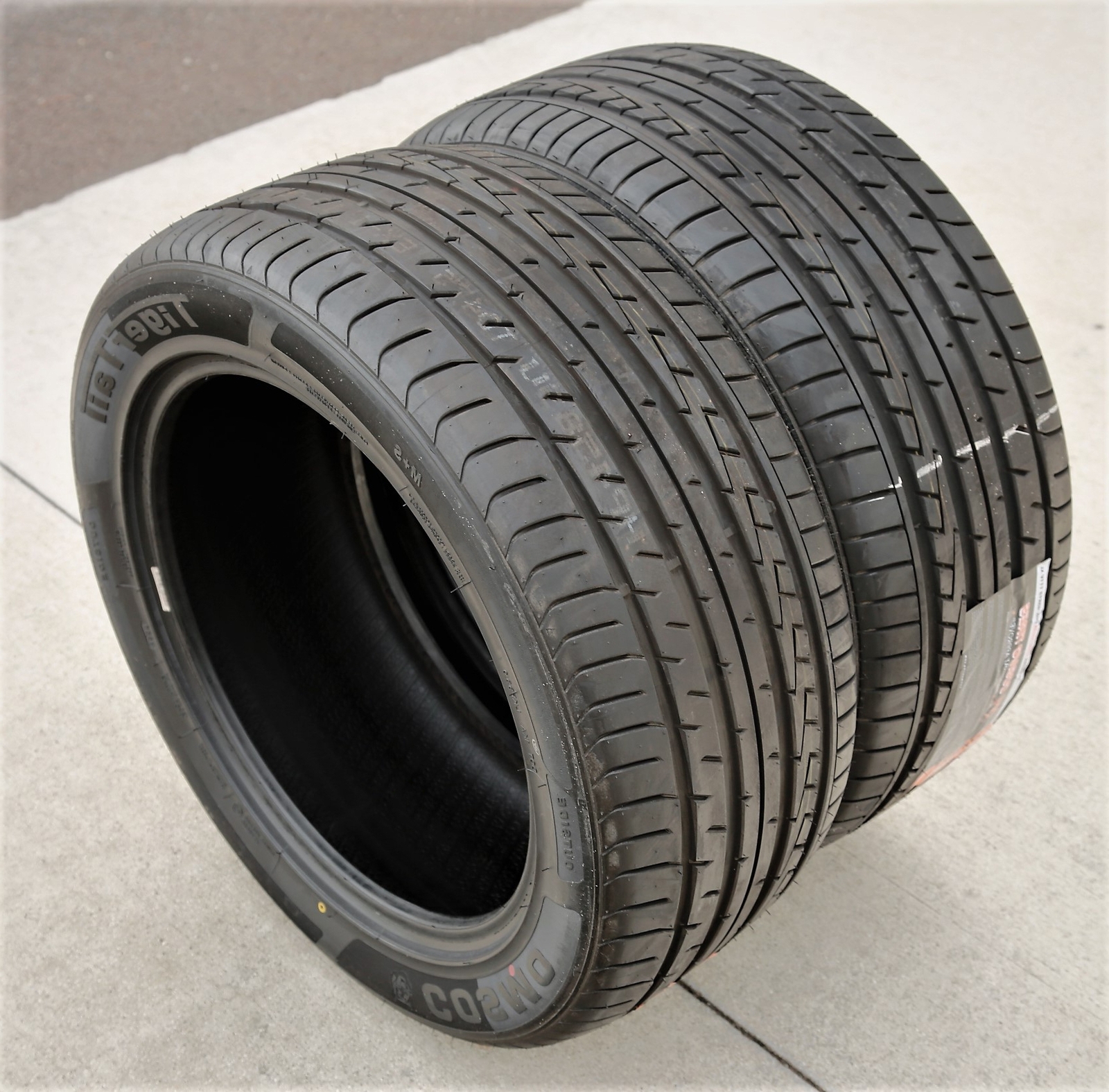 2 Tires 285/35R22 ZR Cosmo TigerTail AS A/S High Performance 106W XL | eBay