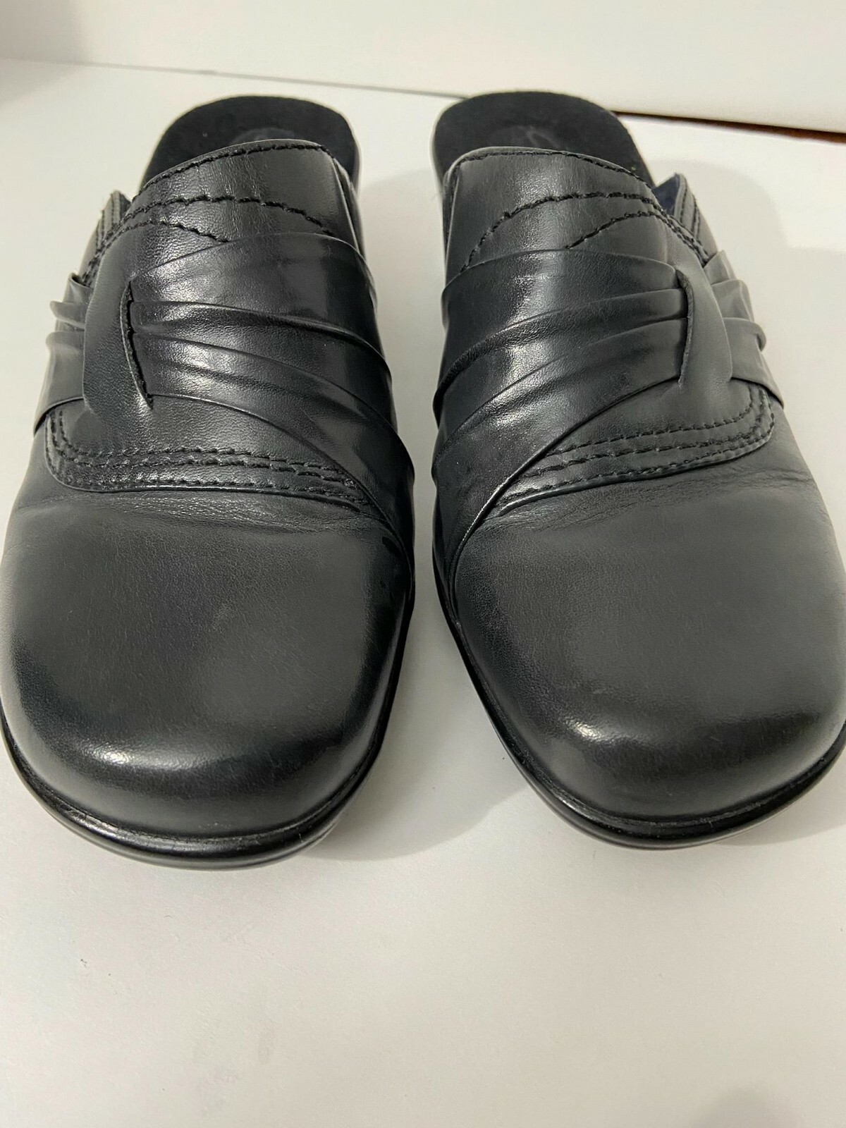 Clarks Leather Womens Size 8.5 M Black Backless Loafers | eBay