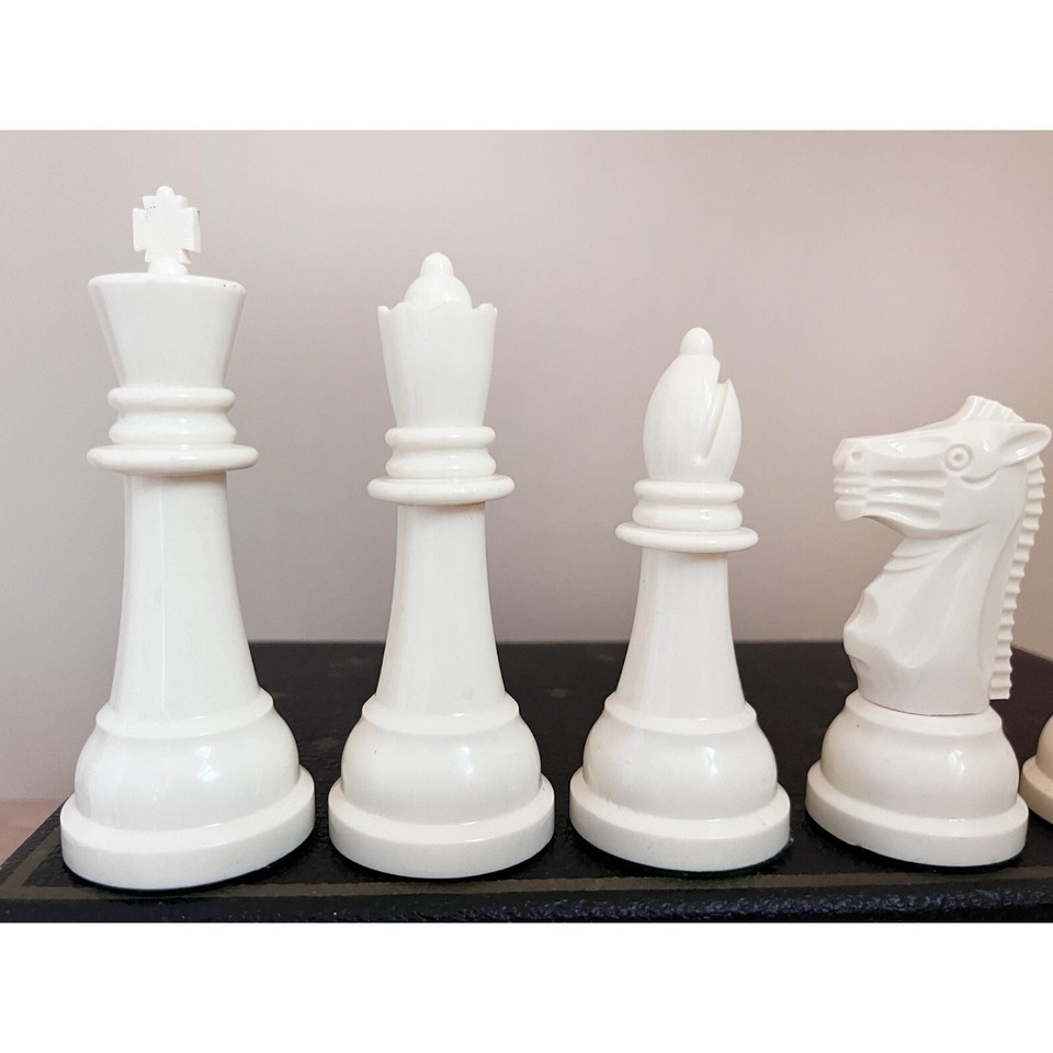 Gallant Knight XL "Tournament" Chess Set w Original Box Complete 1950s ...