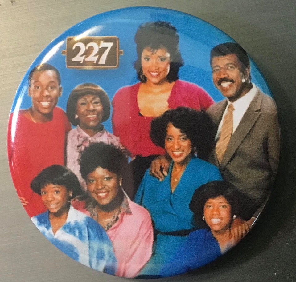 227 TV SHOW 2.25" PIN BUTTON OR MAGNET Marla Gibbs Jackee 80s Seri ...