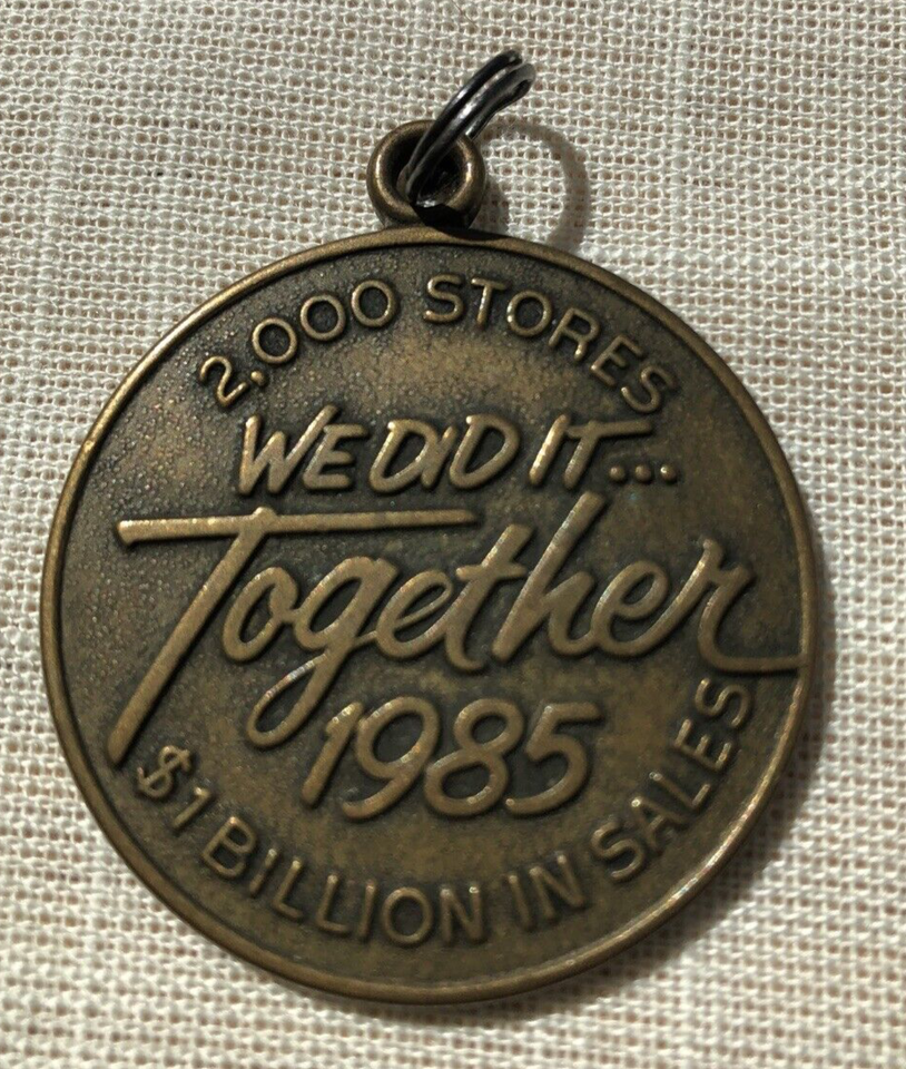Vintage TACO BELL Keychain 1985 We Did It Together 2000 Stores Metal ...