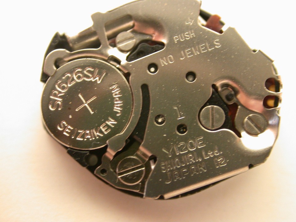 Y120 MOVEMENT COMES TESTED WITH NEW BATTERY | eBay