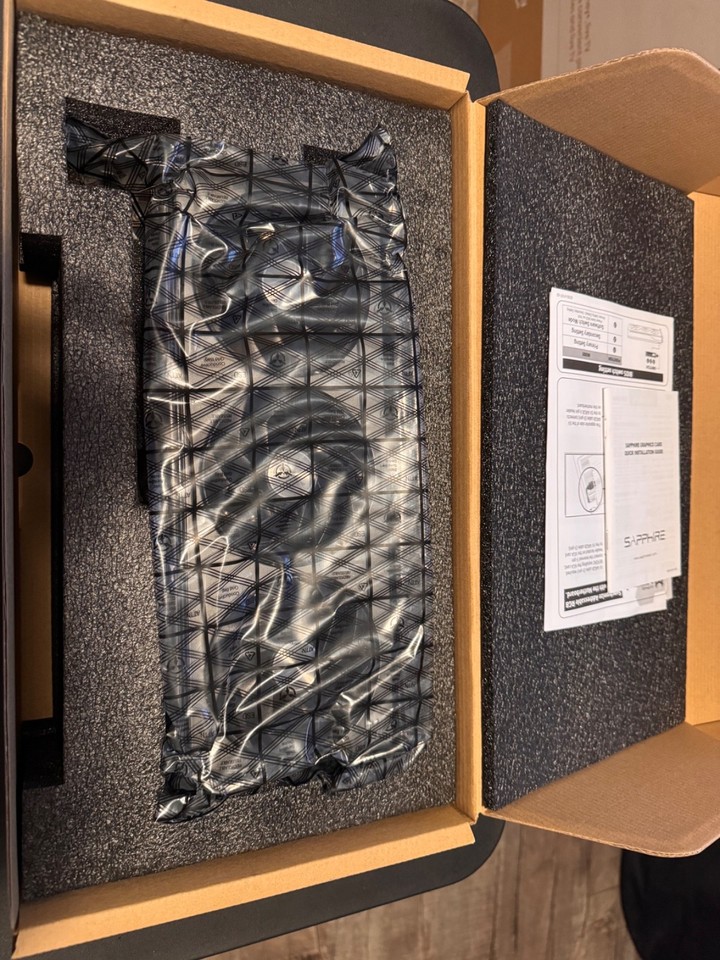 SAPPHIRE AMD Radeon RX 7900 XTX 24GB GDDR6 Graphics Card - 11322-01-40G ...