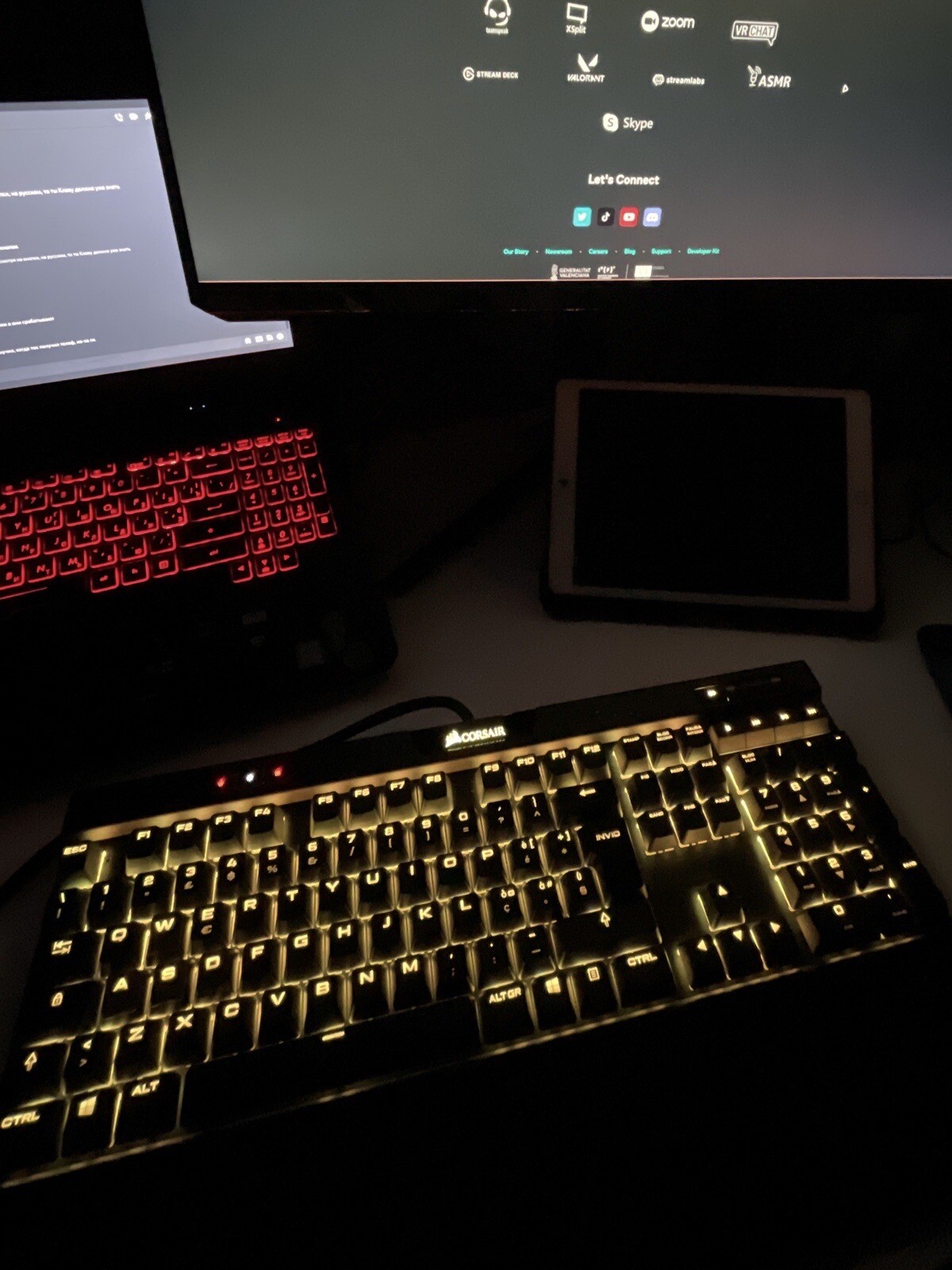 Corsair Gaming K70 RGB MK.2 Mechanical Keyboard, Cherry MX Brown ...