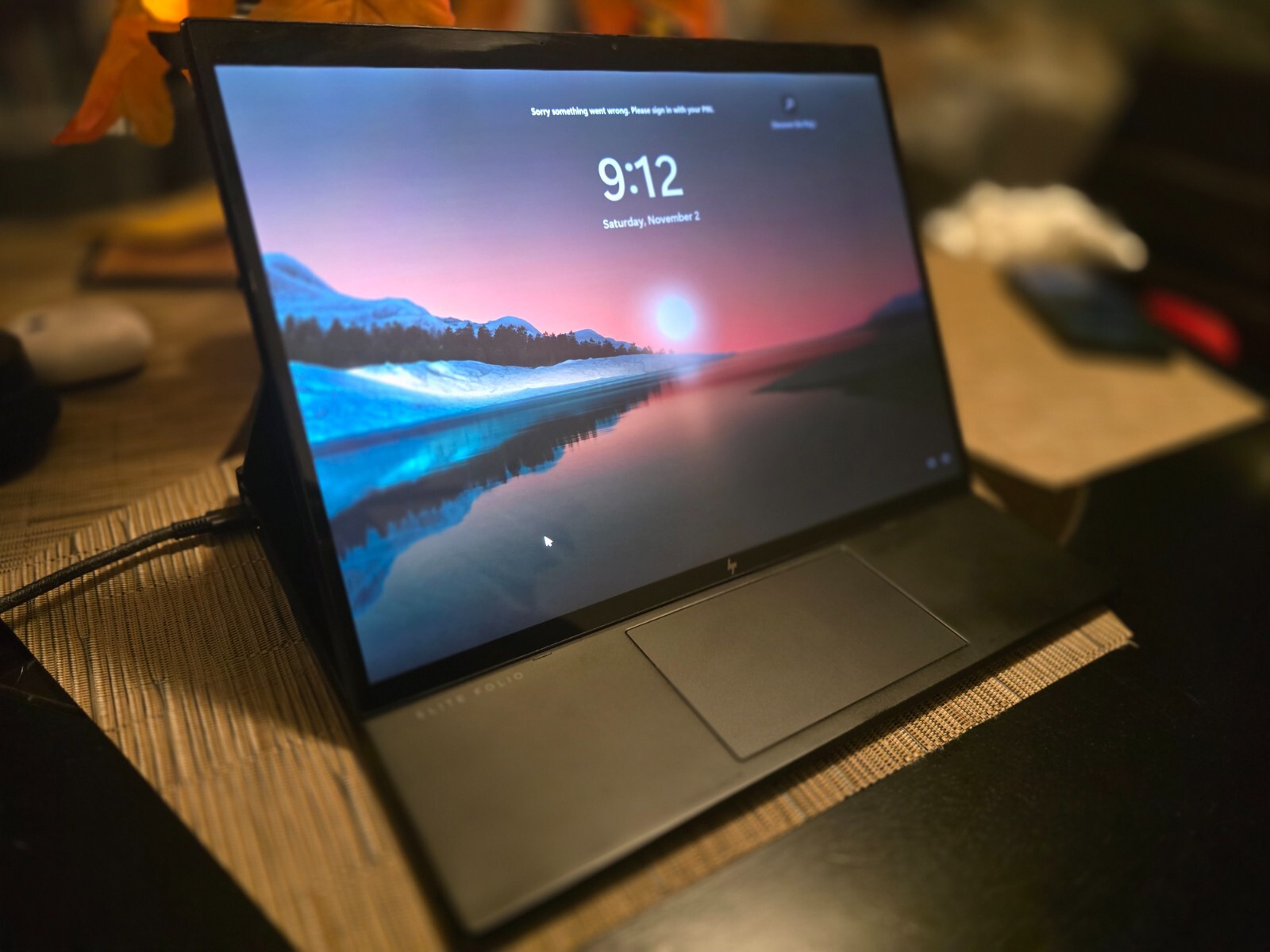 HP Elite Folio 13.5" (256GB SSD, Qualcomm Snapdragon 8cx Gen2, 3.0GHz ...