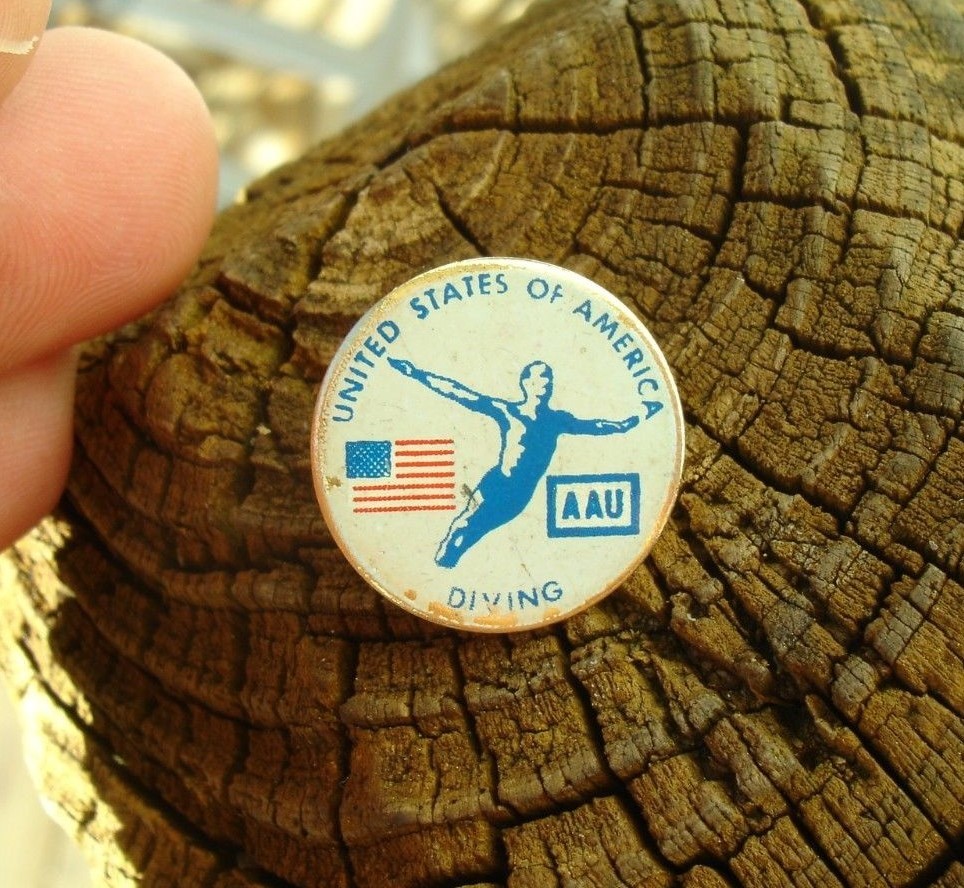 Neat little vintage AAU diving award lapel pin A.A.U. USA Amateur ...