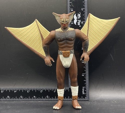 Bandai 2000 Kamen Rider Kuuga Zu Gooma Kaijin Vinyl Figure | eBay