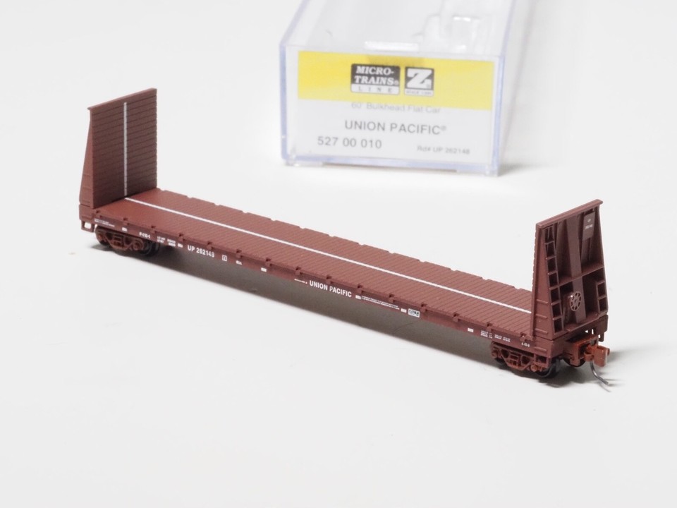 527 00 010 MTL Z-scale Union Pacific UP 60' Bulkhead Flat car ...