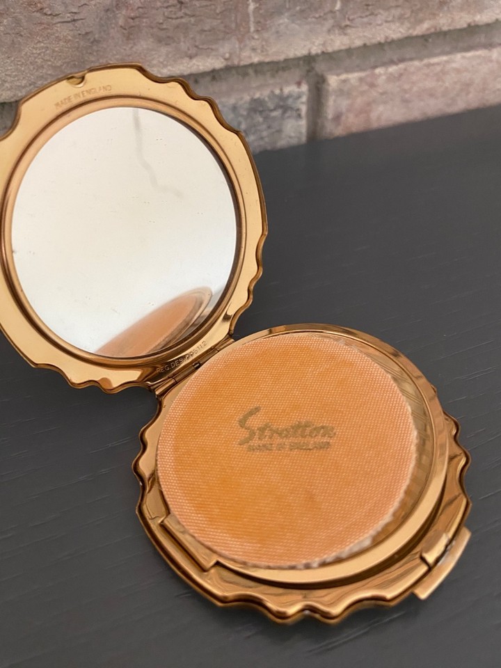 Vintage STRATTON Gold Enamel Powder Compact Mirror , clean, made in ...