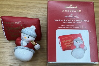 HALLMARK 2020 Warm & Cozy Christmas Hallmark Channel KEEPSAKE Ornament ...