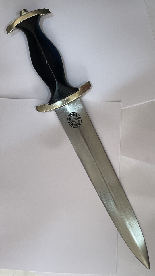 Hand Crafted German Dagger High Carbon Steel Oil Tampered Blade , Wood ...