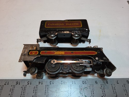 Marx #3000 – Canadian Pacific Electric Engine (1939) with matching ...