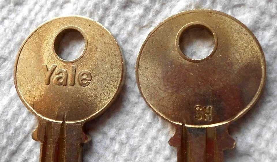 1 NOS Rare OEM Yale Mfg. Key Blank SH Vintage Locksmith Collector's ...