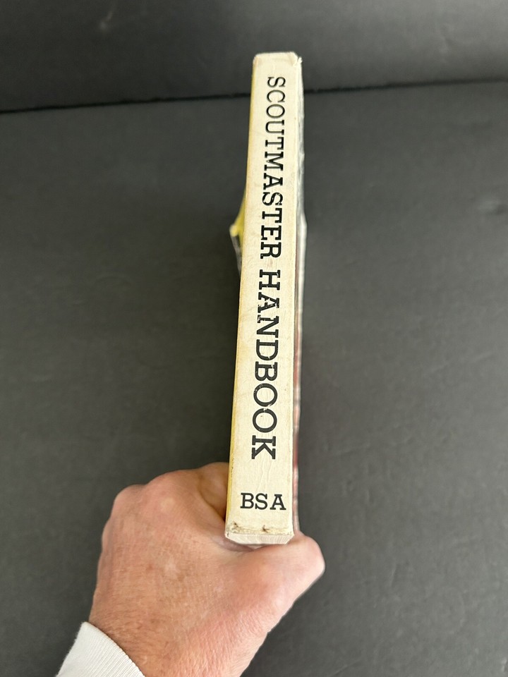 Vintage 1981 The Official Scout Master Handbook Paperback BSA Boy ...