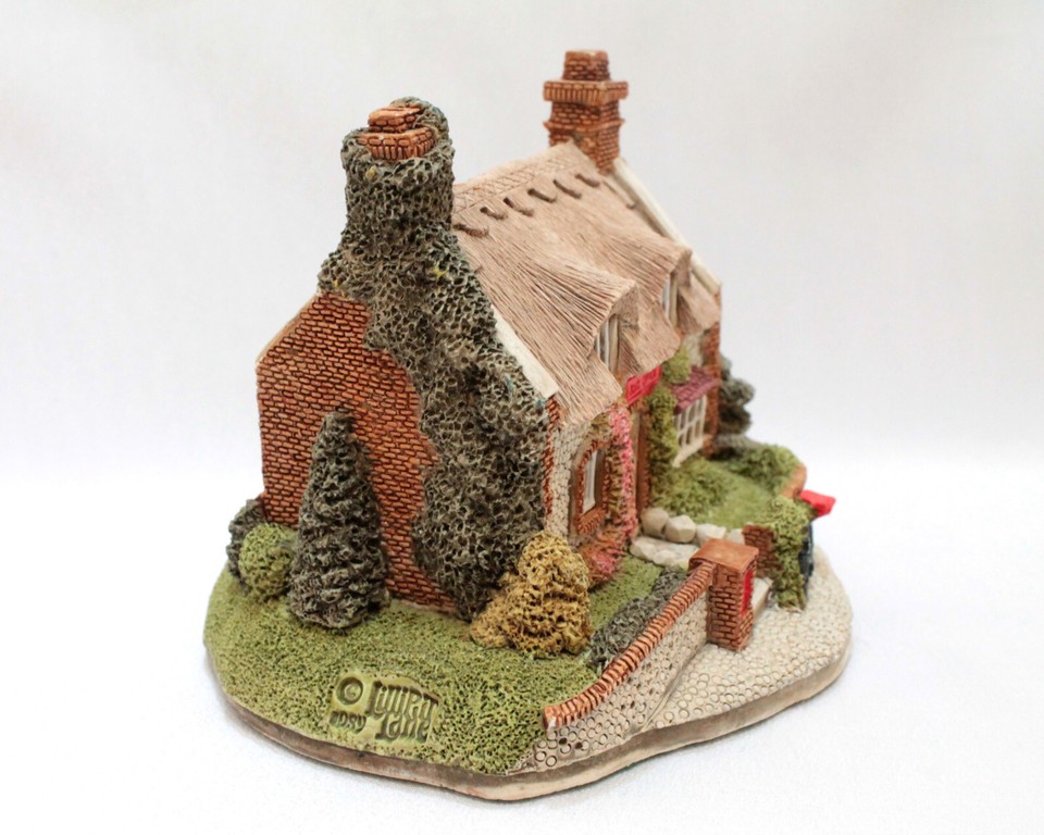 Mrs Pinkerton’s Post Office ( Lilliput Lane ) | eBay