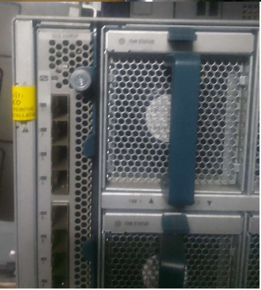 CISCO N20-C6508 UCS 5108 BLADE CHASSIS 2x UCS 2208XP 8 Port Fabric ...