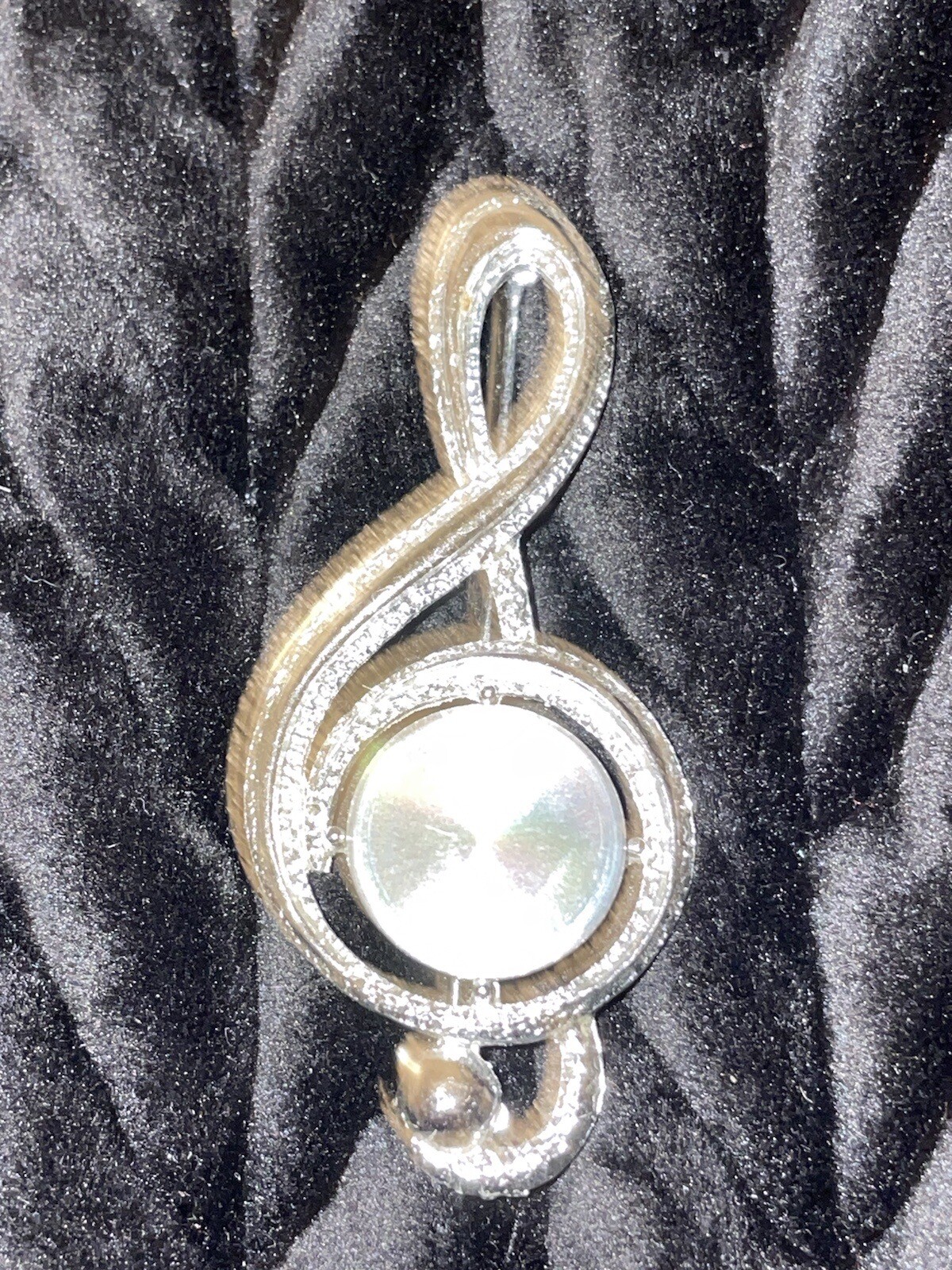 Vintage Silver Tone Treble Clef Brooch Pin - Gem