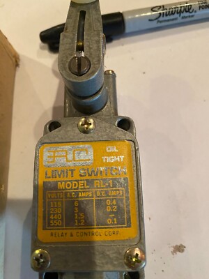 RELAY & CONTROL CORP RL1 OIL TIGHT LIMIT SWITCH (BS-70) | eBay