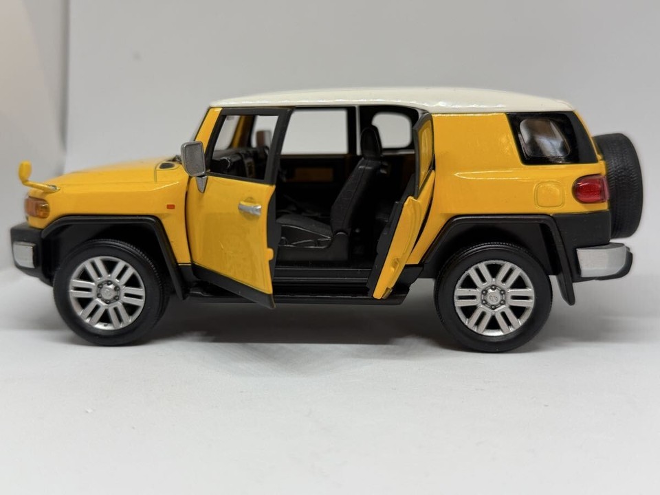 1/30 FJ Cruiser 2JU Two-tone yellow color Mini car for domestic dealers ...