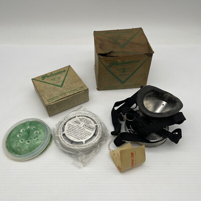 Vintage Pulmosan No. 10003 C-241 Respirator Gas Mask w/Box and NOS ...
