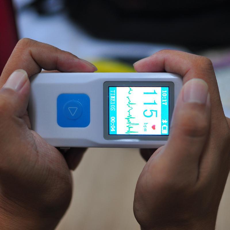 New Portable LCD PM10 ECG EKG Machine Heart Rate Beat Monitor Bluetooth ...