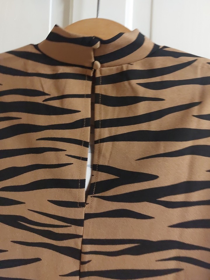 V by Very Oversized Long Sleeve Tunic Top Dress Tiger Brown Black Size ...