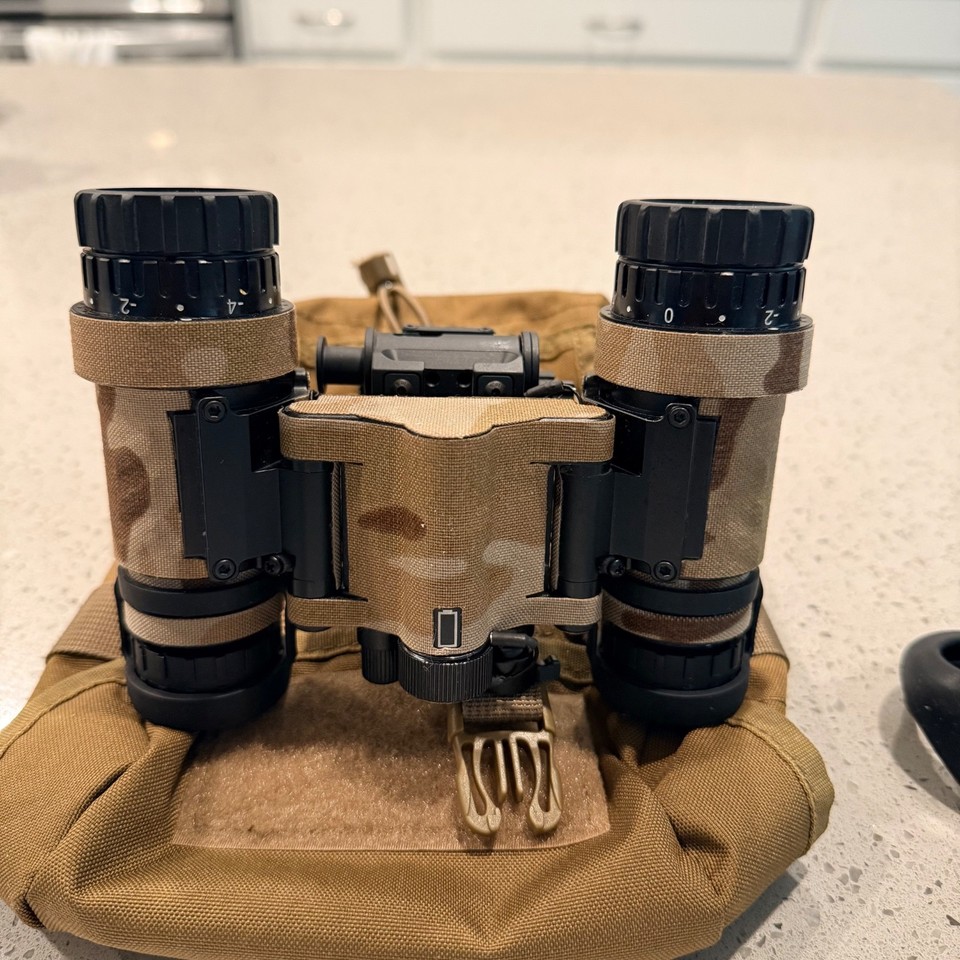 NVG, MultiCam ARID Dual Tube Articulating Night Vision Goggle Gen III ...