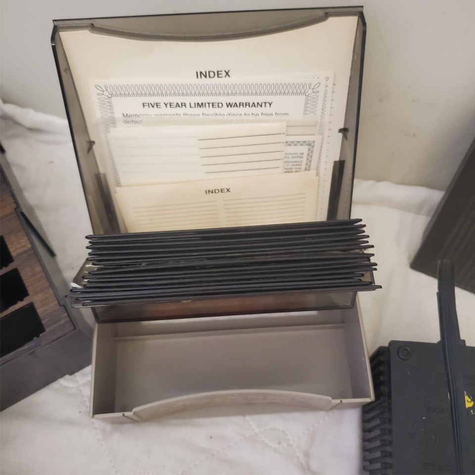 Vintage Commodore 64 Computer System w/ 1541 Disk Drive, Joystick ...